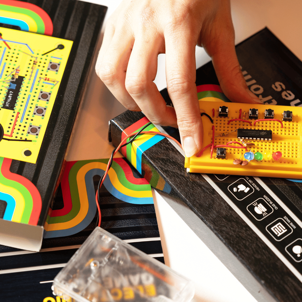 Electronic Games Lab Kit | Science Museum Shop