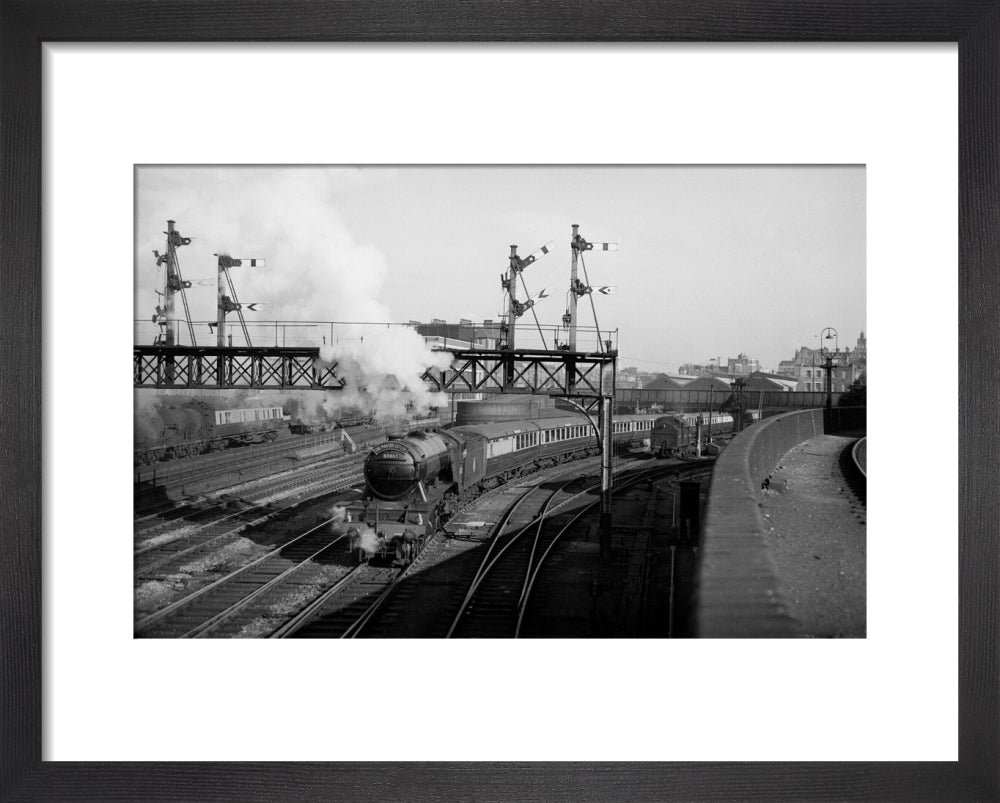 The Master Cutler train leaving Marylebone station, 1949 | Science ...